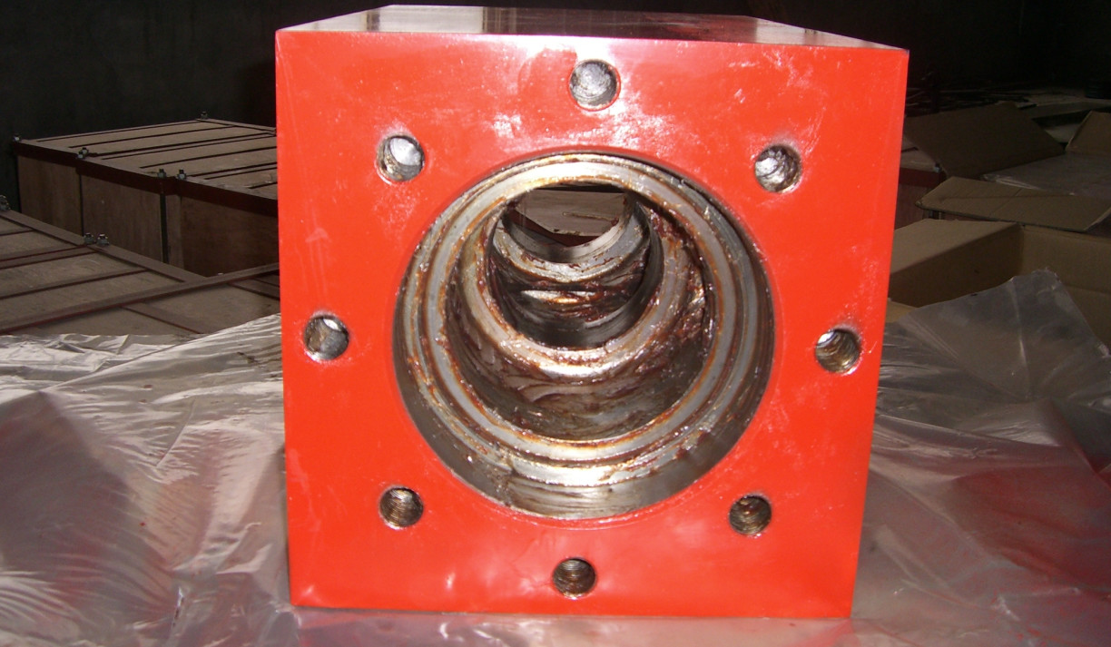 TSC IDECO T800/1000 mud pump fluid end module for IDECO mud pump